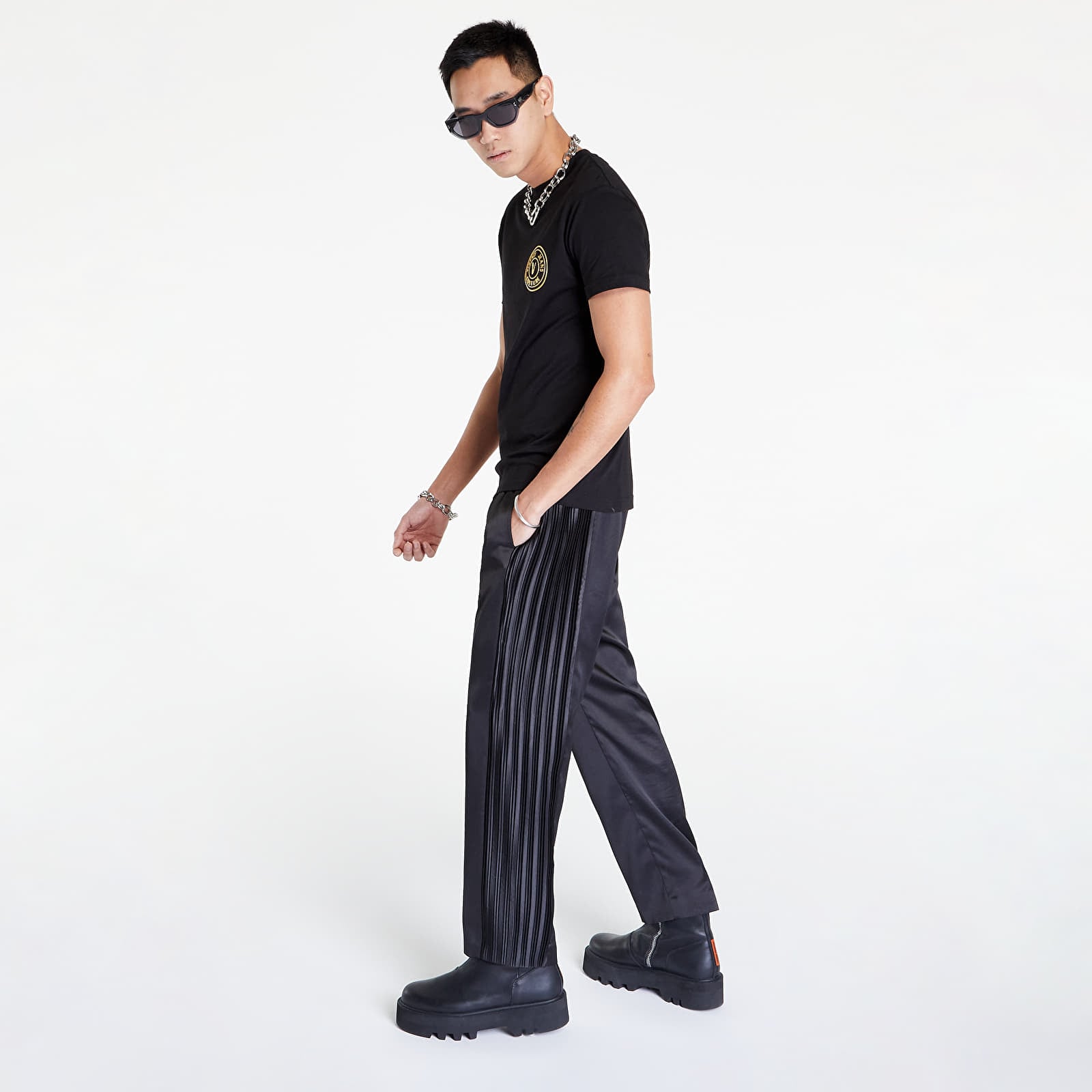 Versace Jeans Couture S Vemblem Thick Foil T-Shirt