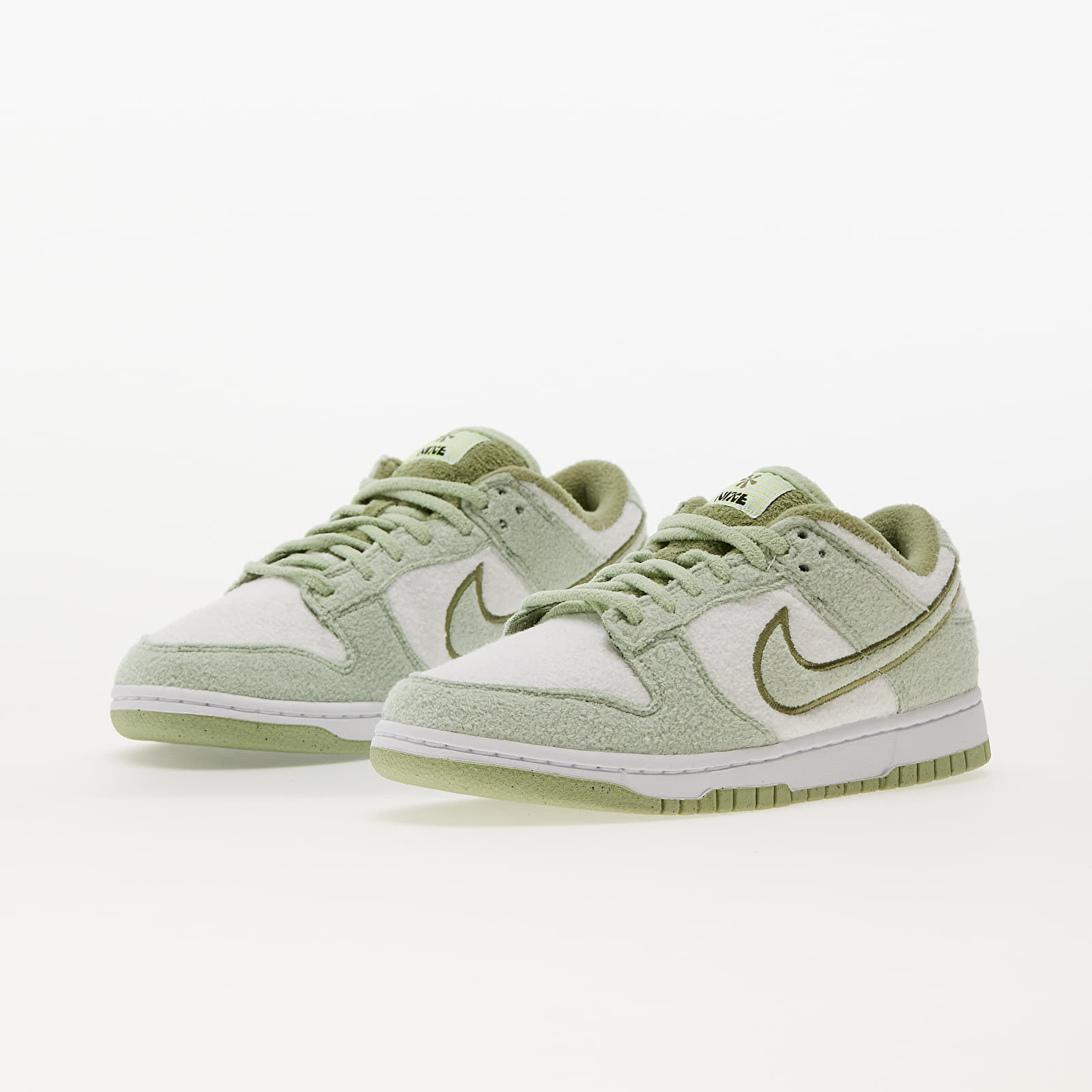 Women's shoes Nike W Dunk Low SE Honeydew/ Honeydew-Phantom-Alligator ...