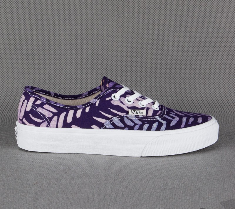 Schoenen Vans Authentic (Della) Batik/Multi | Footshop
