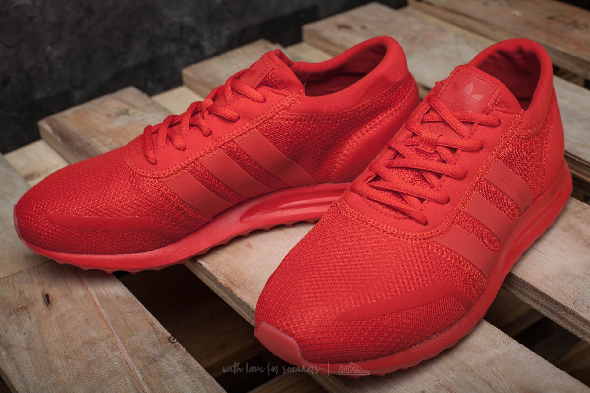 Men's shoes adidas Los Angeles Core Red/ Core Red/ Core Red | Footshop