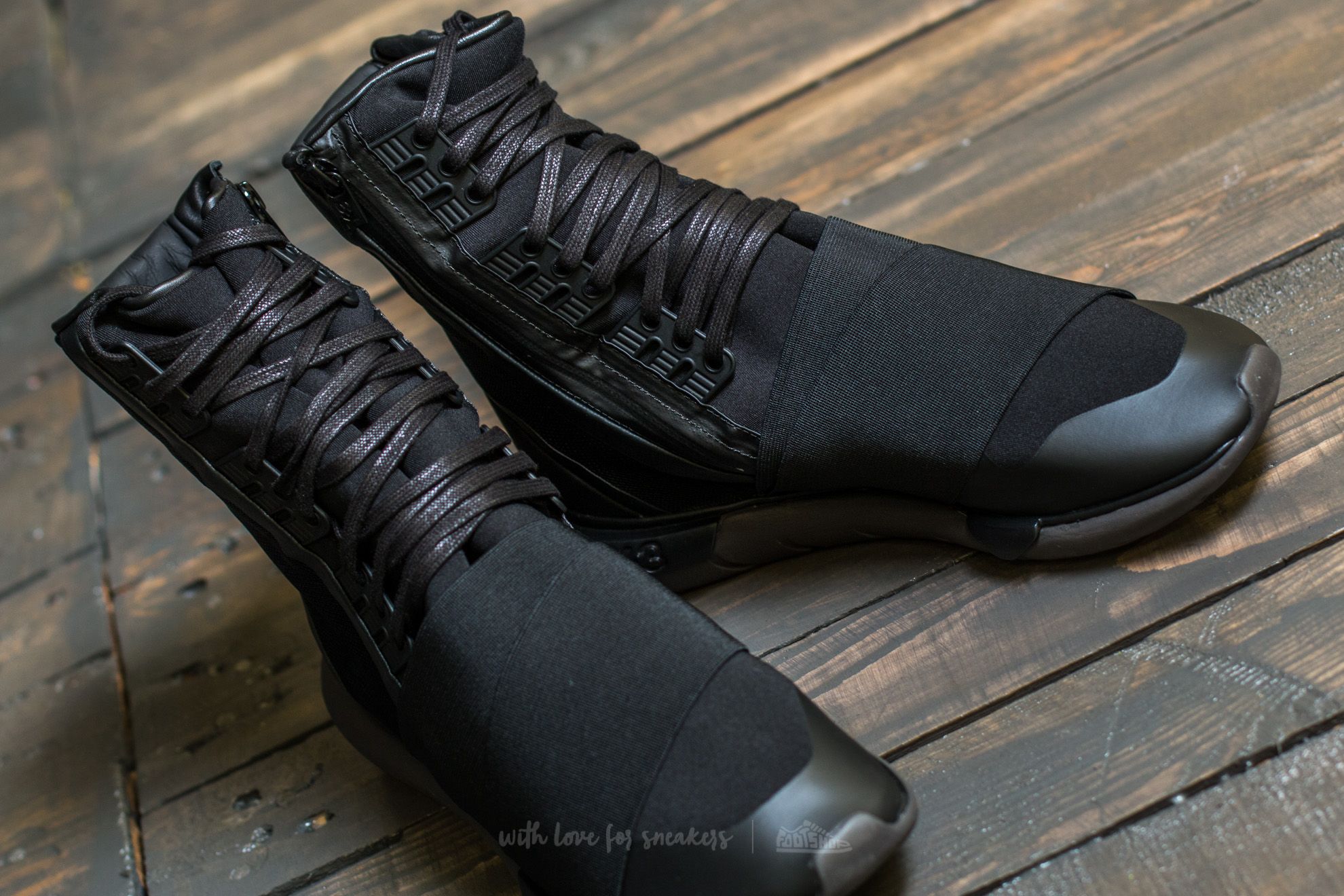 Men's shoes Y-3 Qasa Boot Core Black/ Core Black/ Utility Black (BY2629 ...