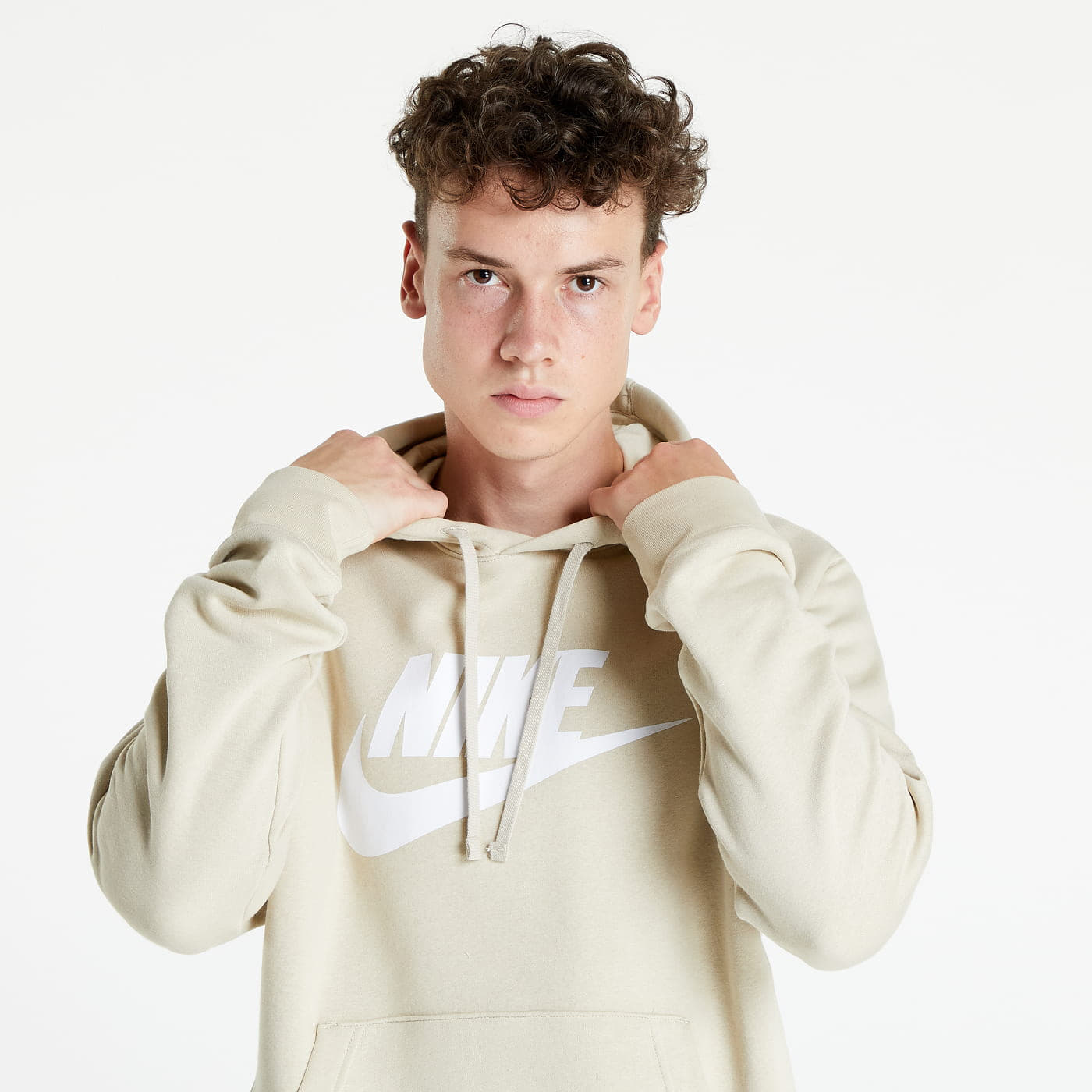 Mikiny Nike Sportswear Fleece Club Hoodie Creamy (BV2973-206) | Footshop