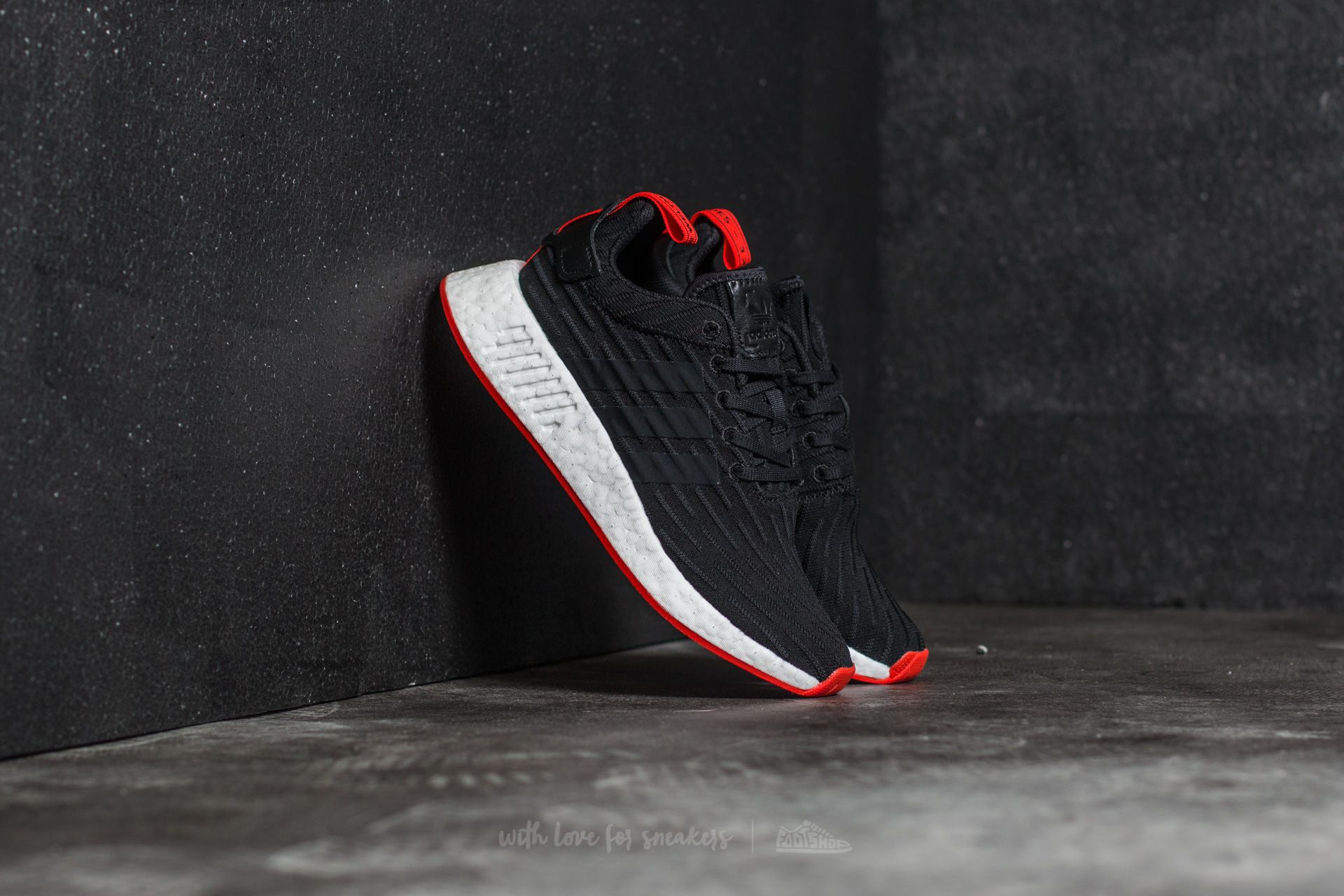 adidas NMD_R2 Primeknit