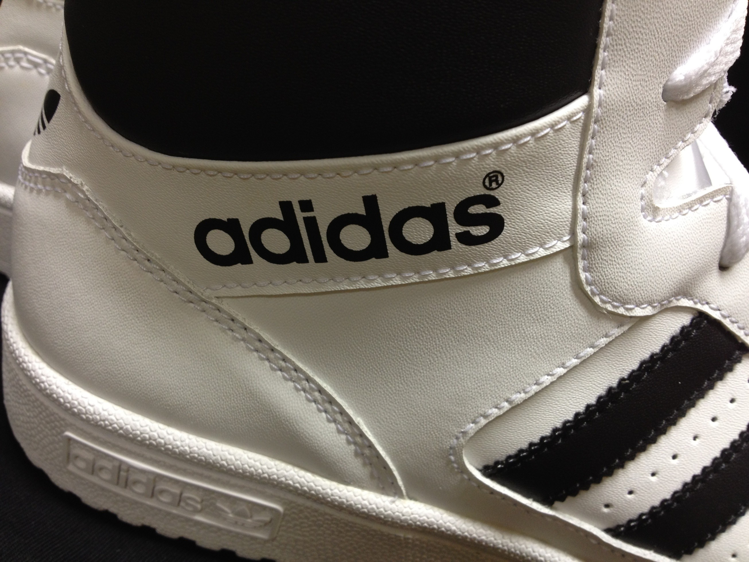 Men's shoes adidas Pro Play - bílá | Footshop