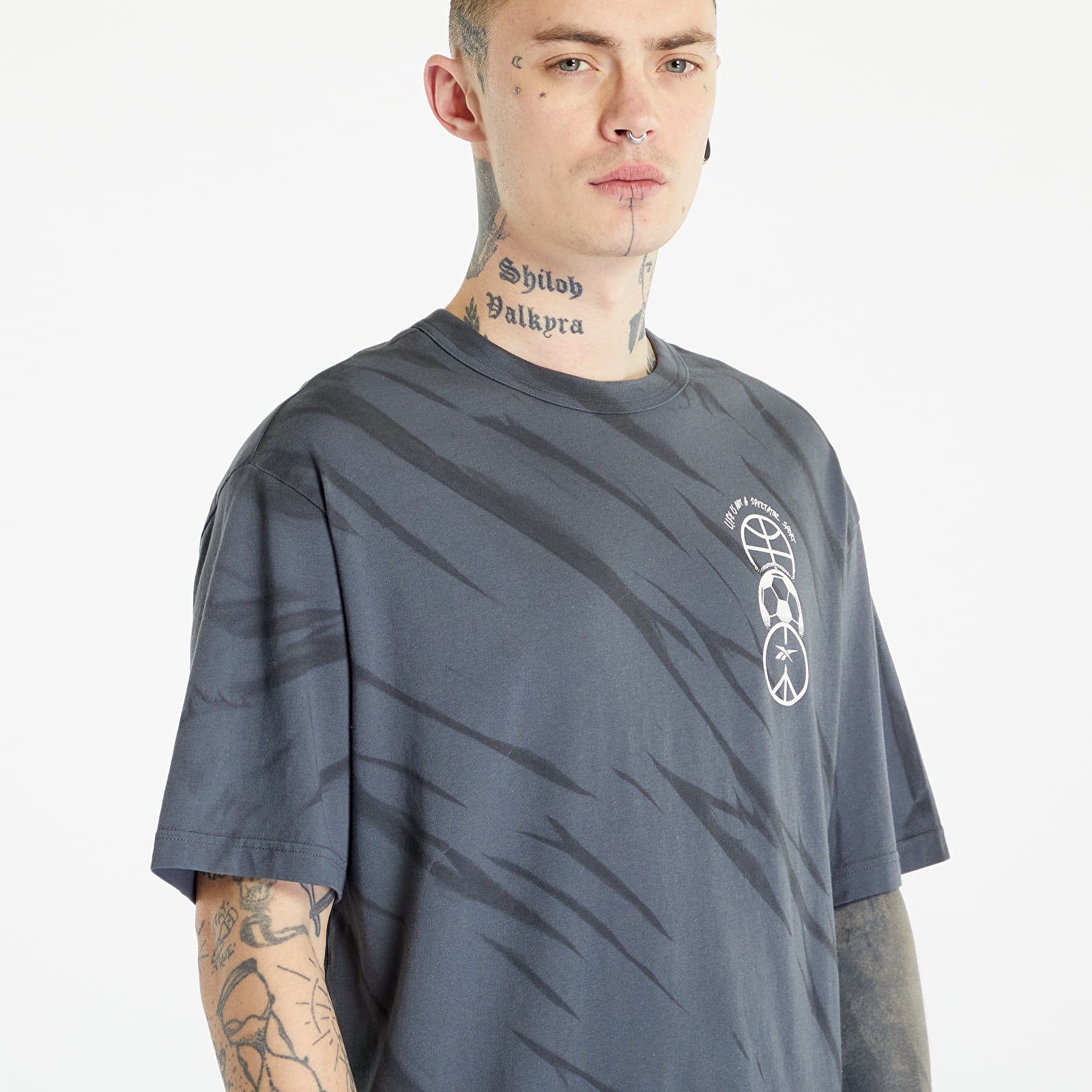 T-shirts Reebok Classics Block Party Tee Pure Grey (HS9190) | Footshop