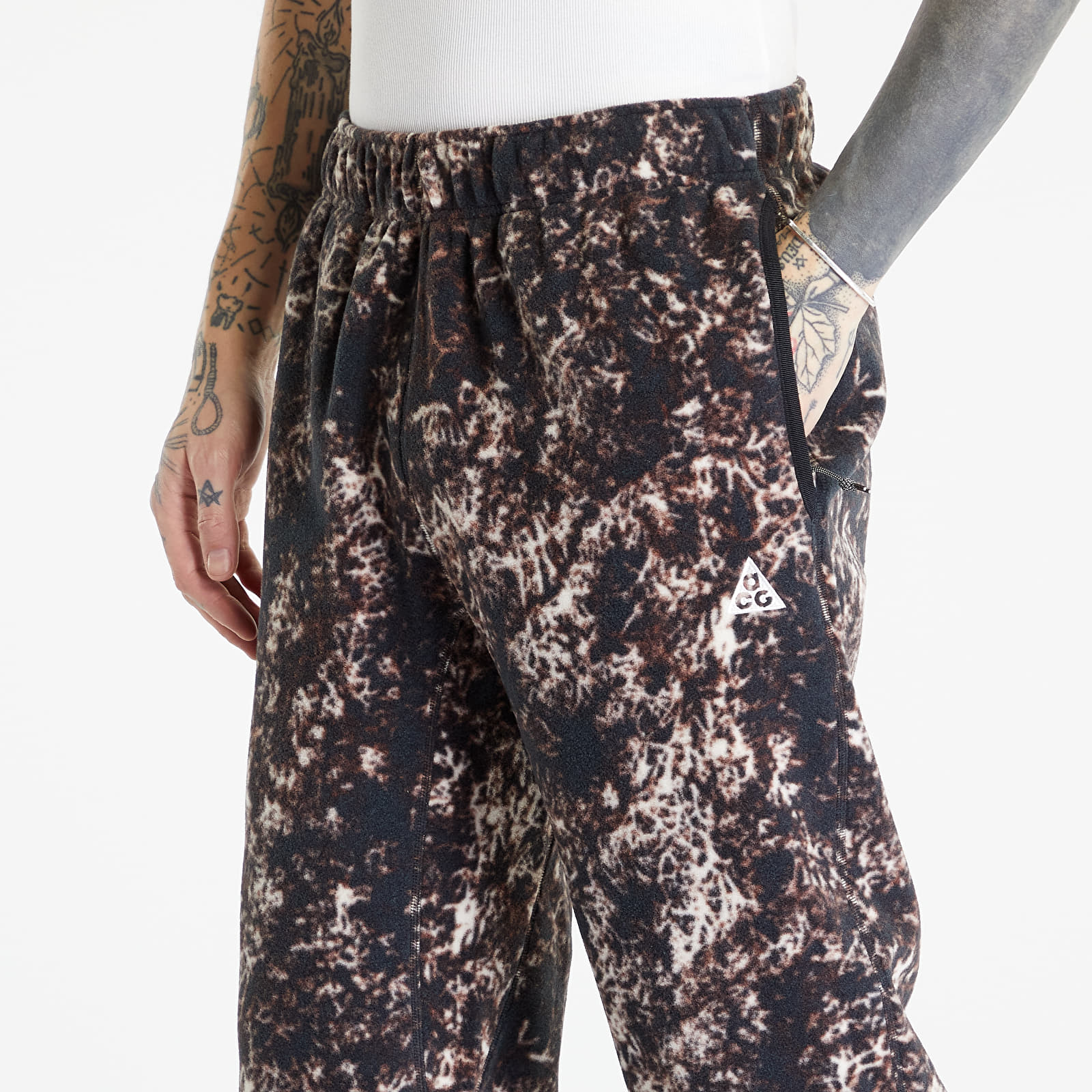 Jogger Pants Nike ACG "Wolf Tree" Men's Pants Light Orewood Brown ...