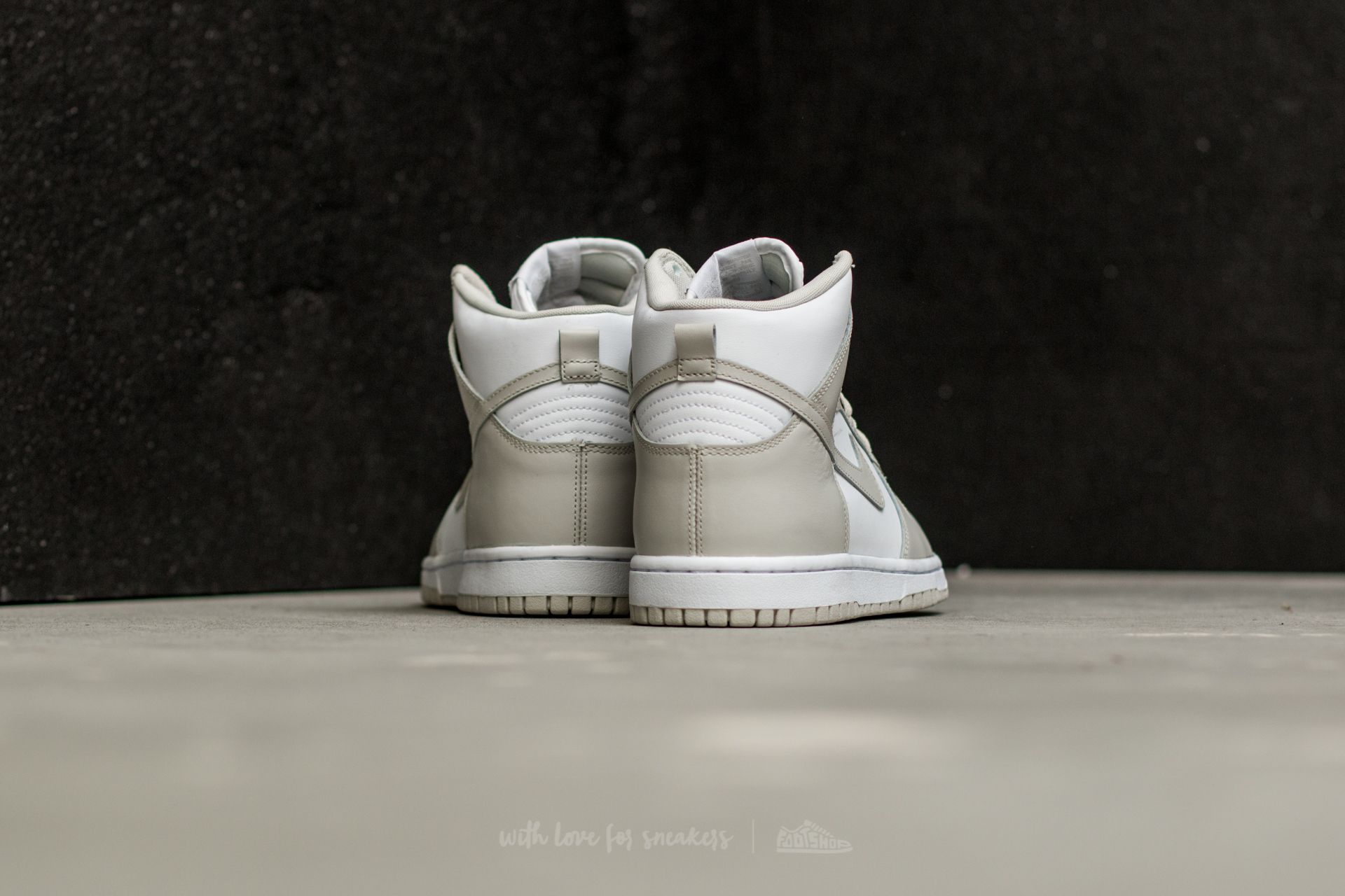 Men's shoes Nike Dunk Retro Light Bone/ Light Bone-White (846813-003 ...