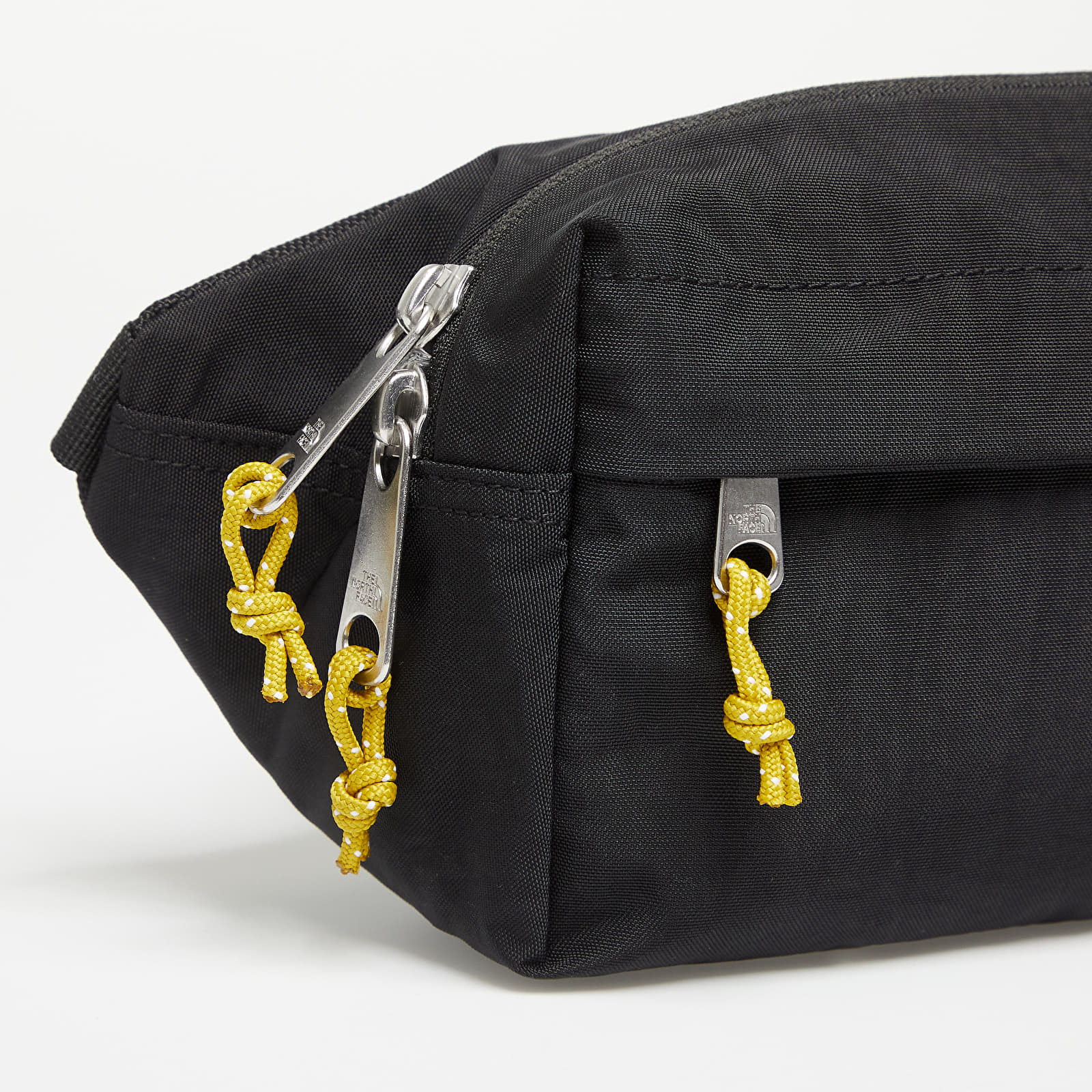 Hip bags The North Face Berkeley Lumbar Tnf Black/ Mineral Gold ...