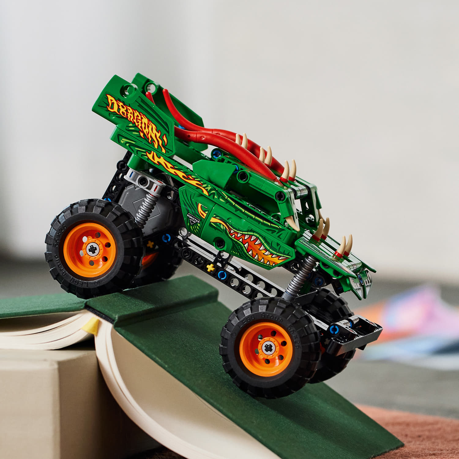 LEGO® kits LEGO® Technic 42149 Monster Jam™ Dragon™ | Footshop