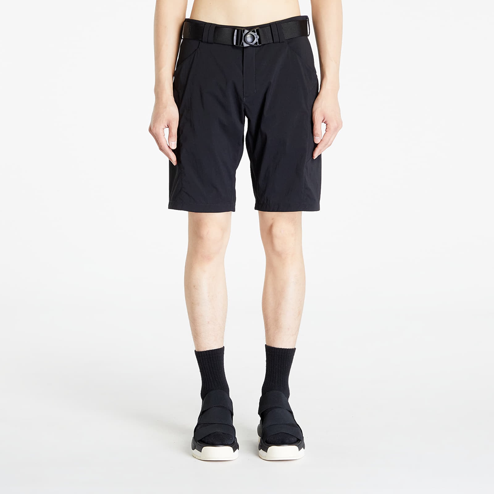 Shorts Poutnik by Tilak London Shorts Black | Footshop