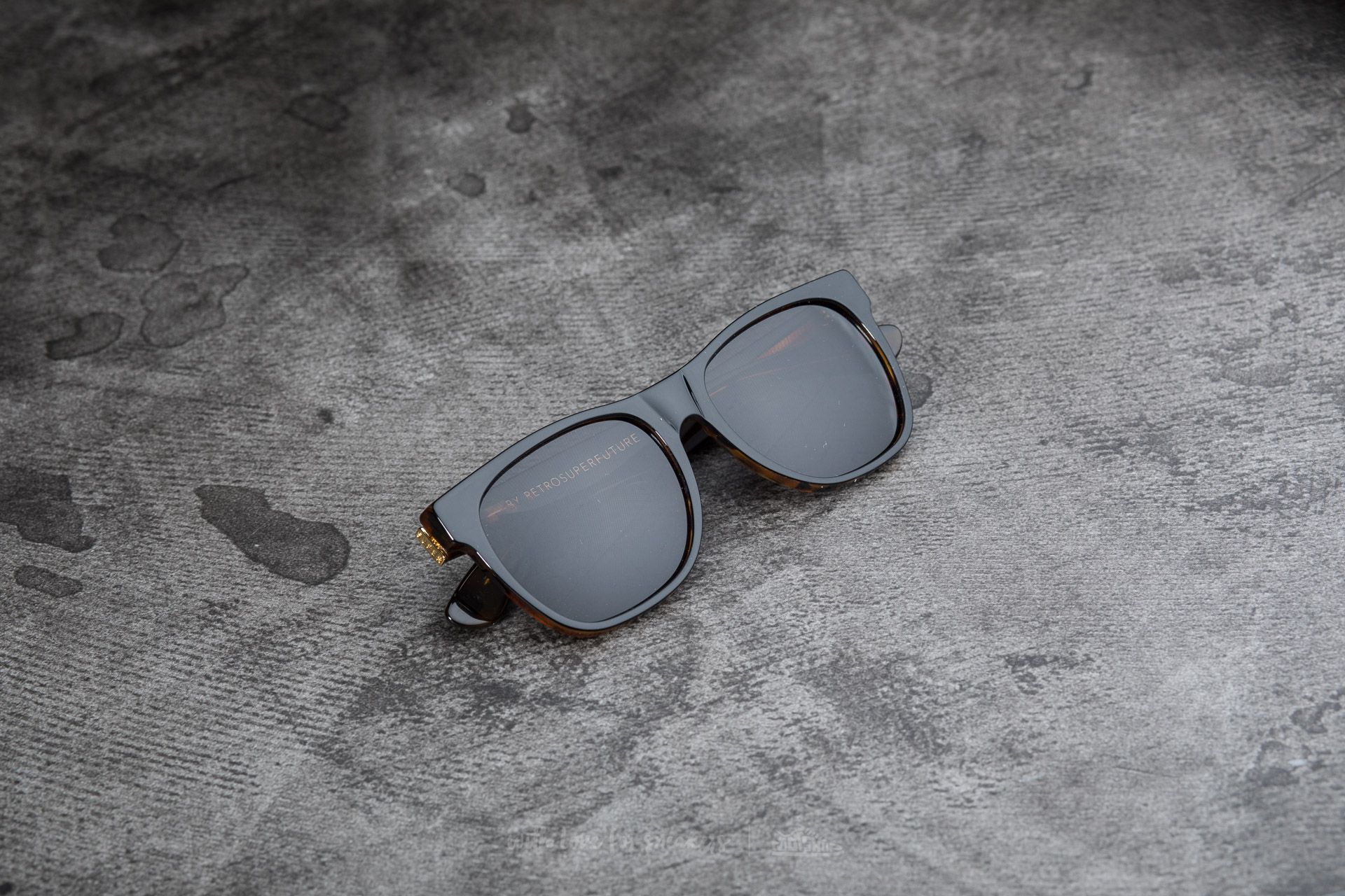 RETROSUPERFUTURE Classic